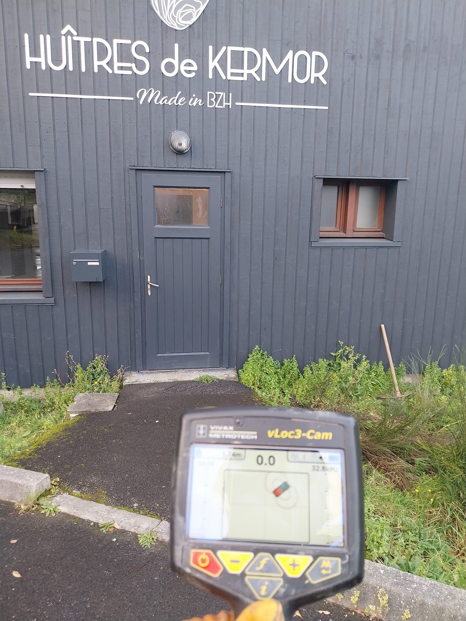 Comment repérer le tracé du réseau télécom enterré et son regard France ...